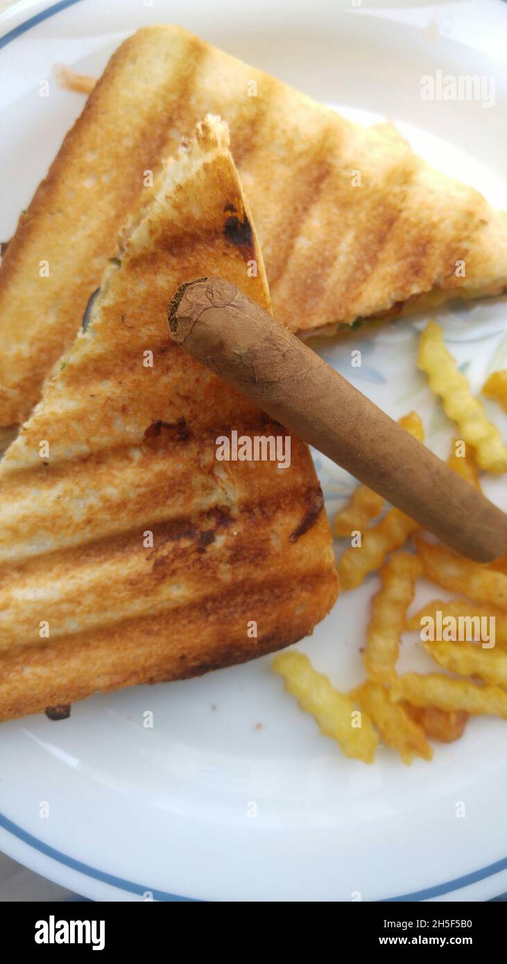Cuban dinner hi-res stock photography and images - Alamy
