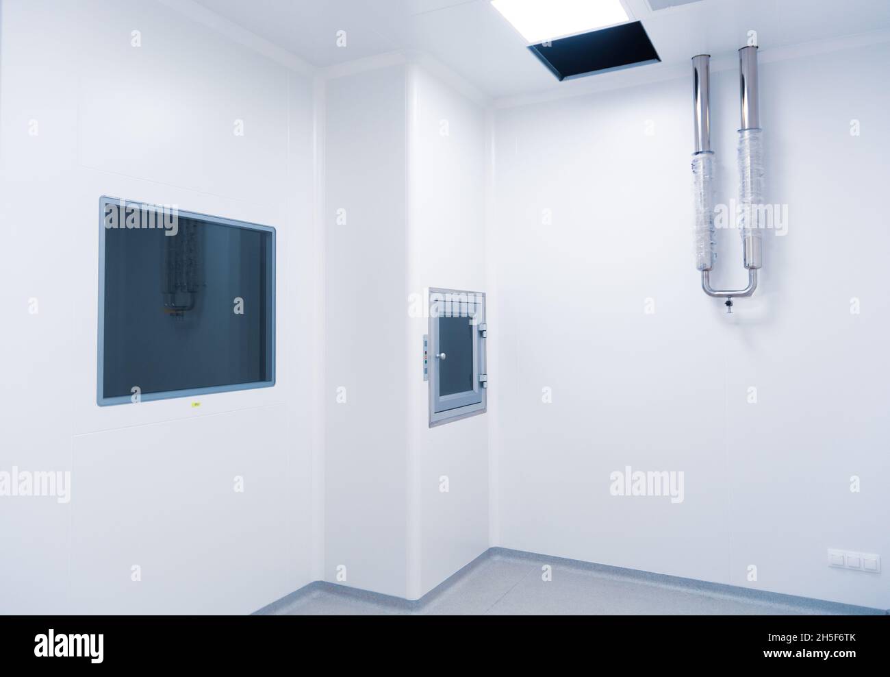 White medical box with windows Stock Photo - Alamy