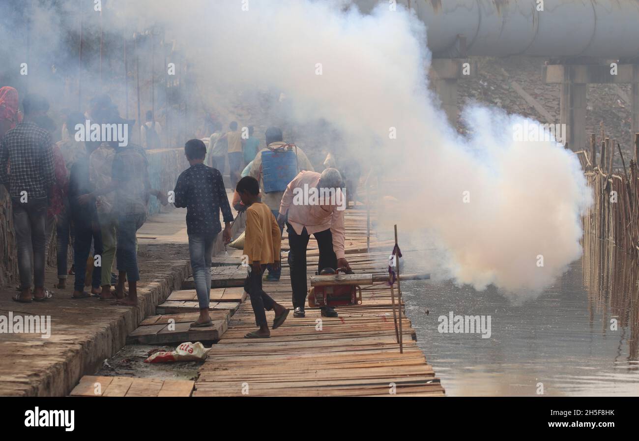 Chhath ghats hi-res stock photography and images - Alamy