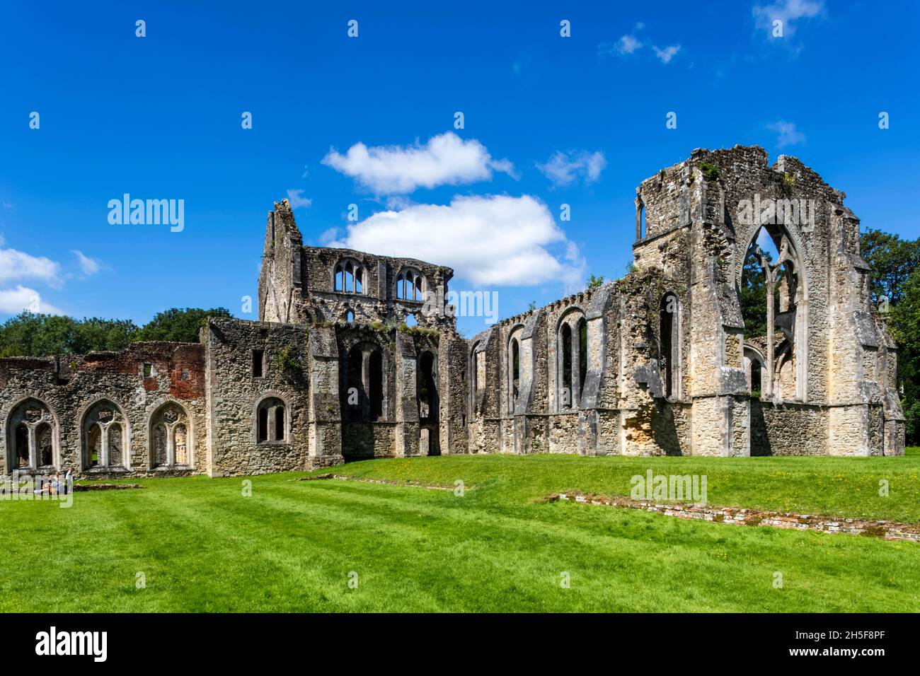 Netley abbey hi-res stock photography and images - Alamy
