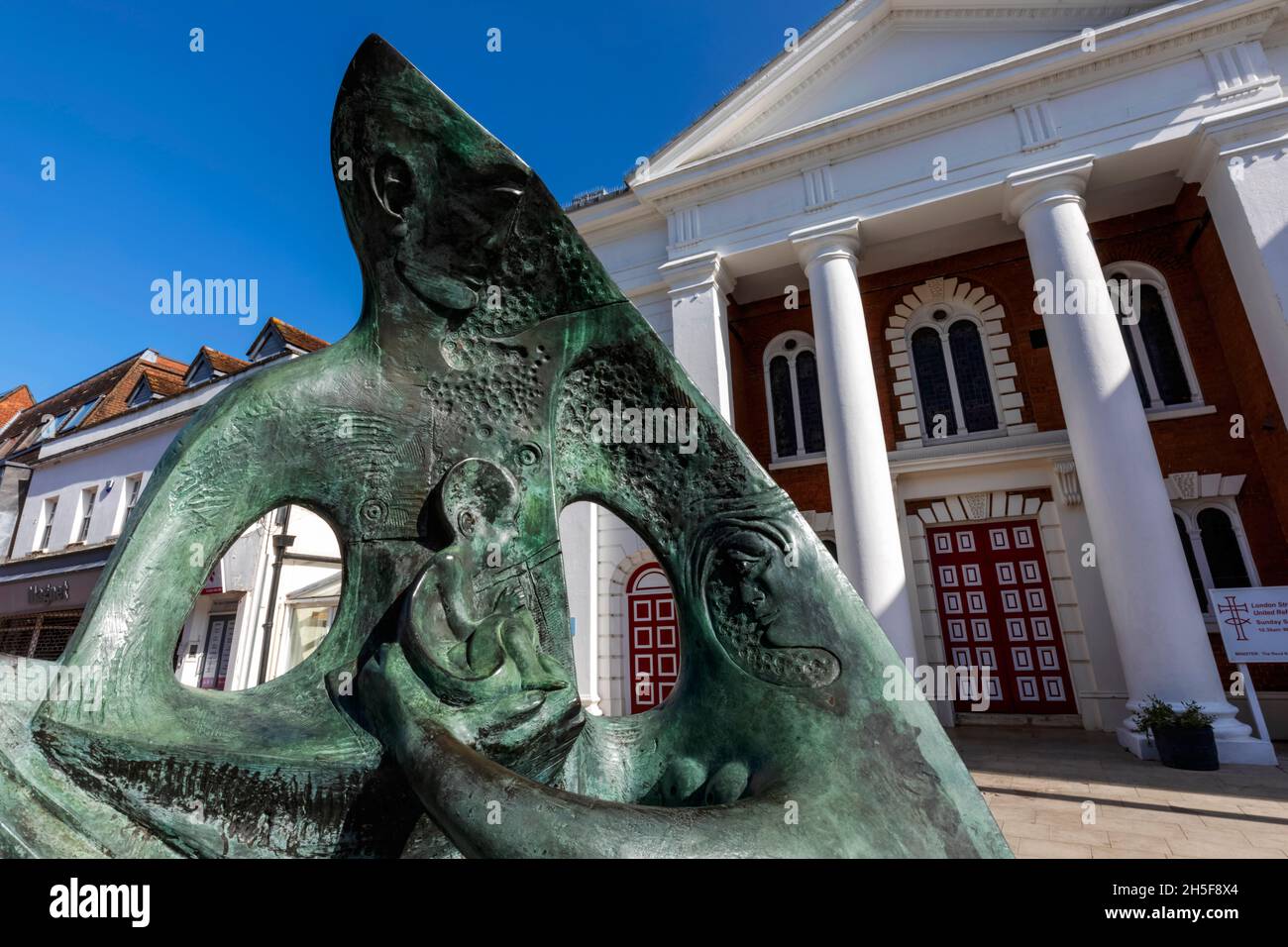 Basingstoke sculpture hi-res stock photography and images - Alamy