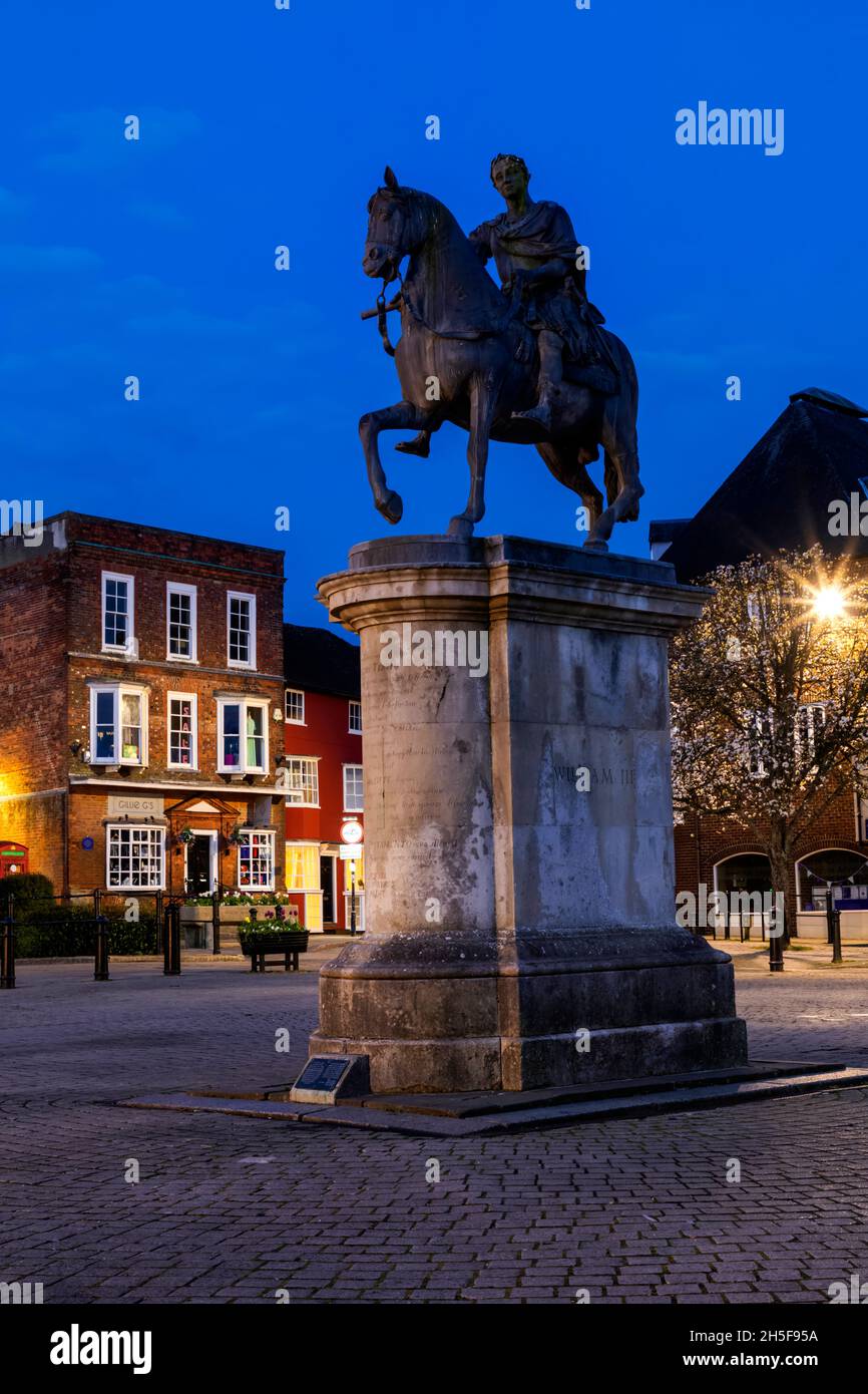Equestrian statue of prince william iii on horseback hi-res stock ...