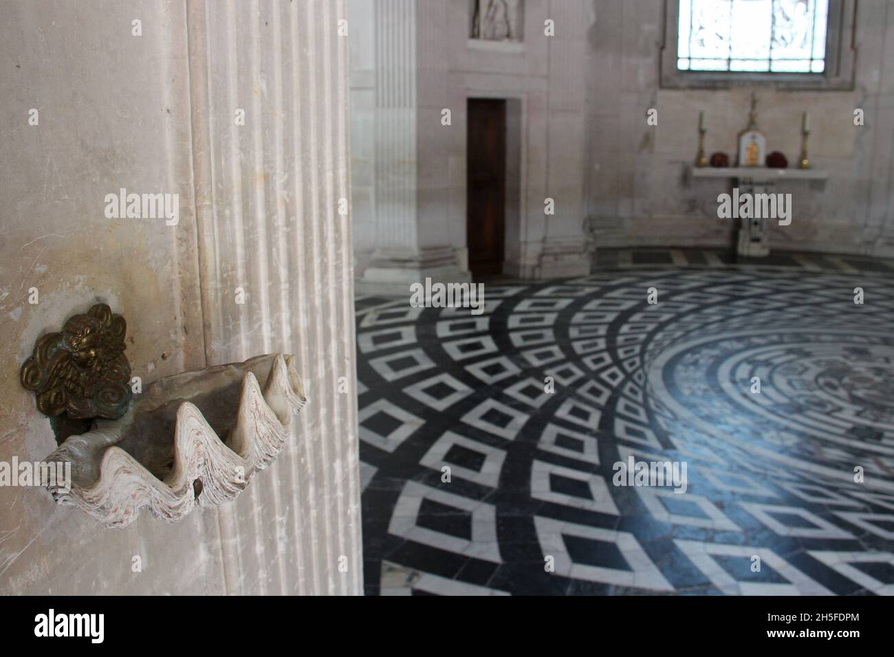 Anet chapel hi-res stock photography and images - Alamy