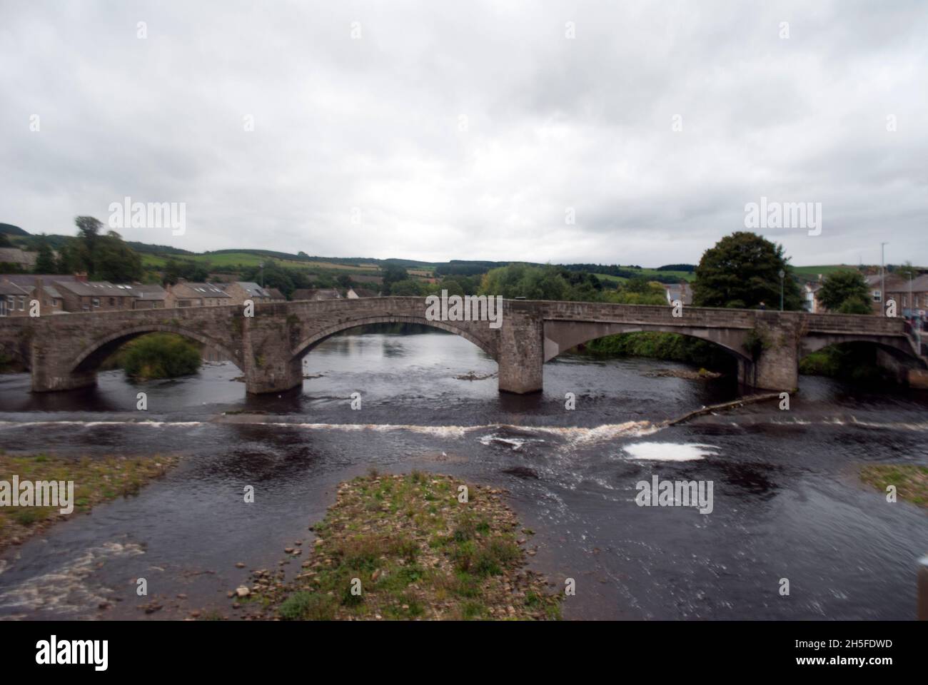 River South Tyne flowing beneath Old Haydon Bridge Old from Haydon New ... River South Tyne flowing beneath Old Haydon Bridge Old from Haydon New ...