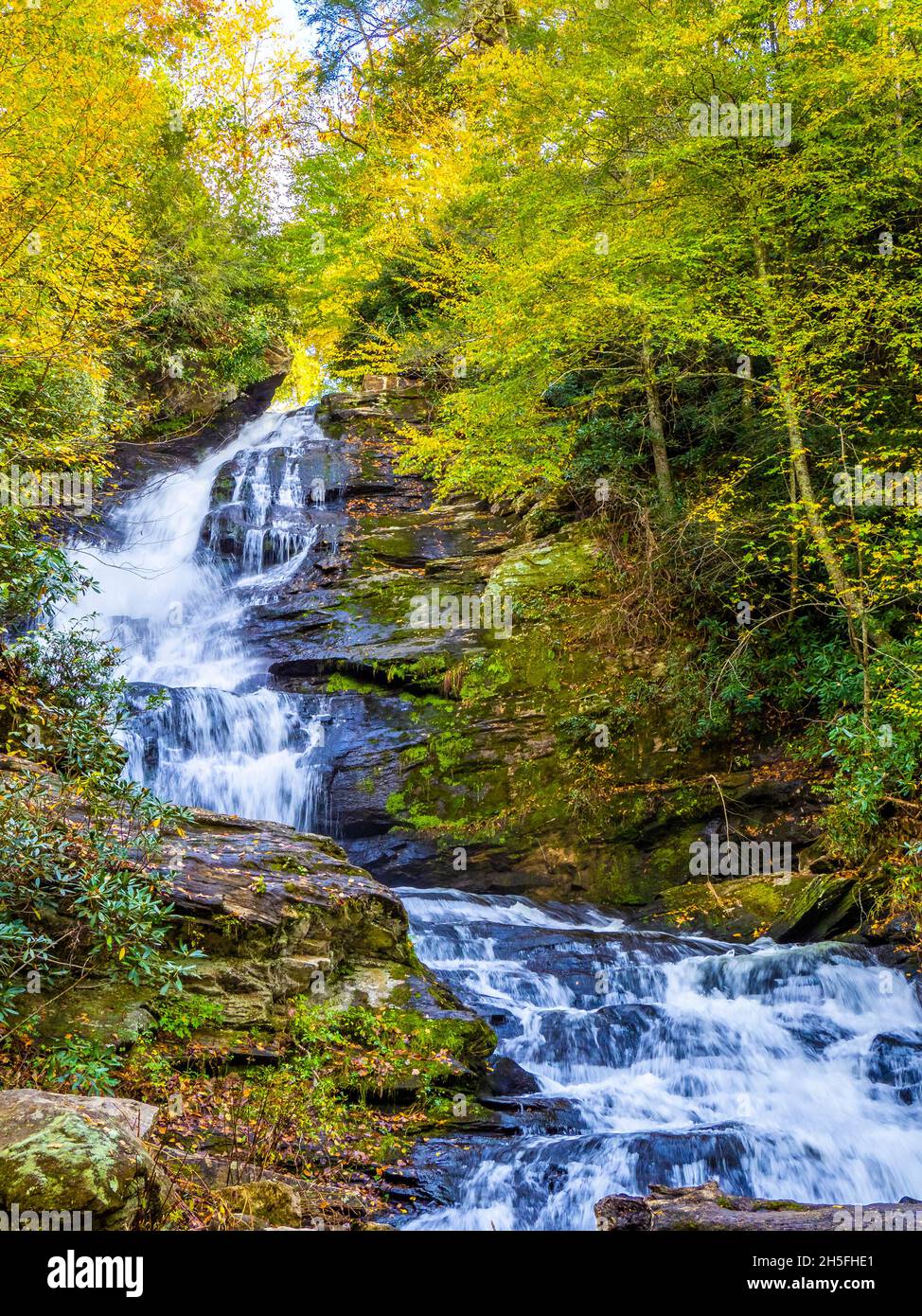 Fall color around Mud Creek Falls in Sky Valley in Rabun County Georgia ...