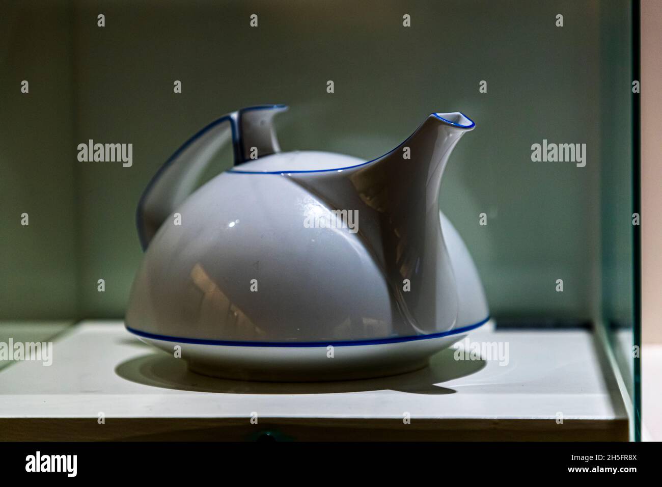 TAC Gropius teapot in Lalique Museum Doesburg, Netherlands Stock Photo ...