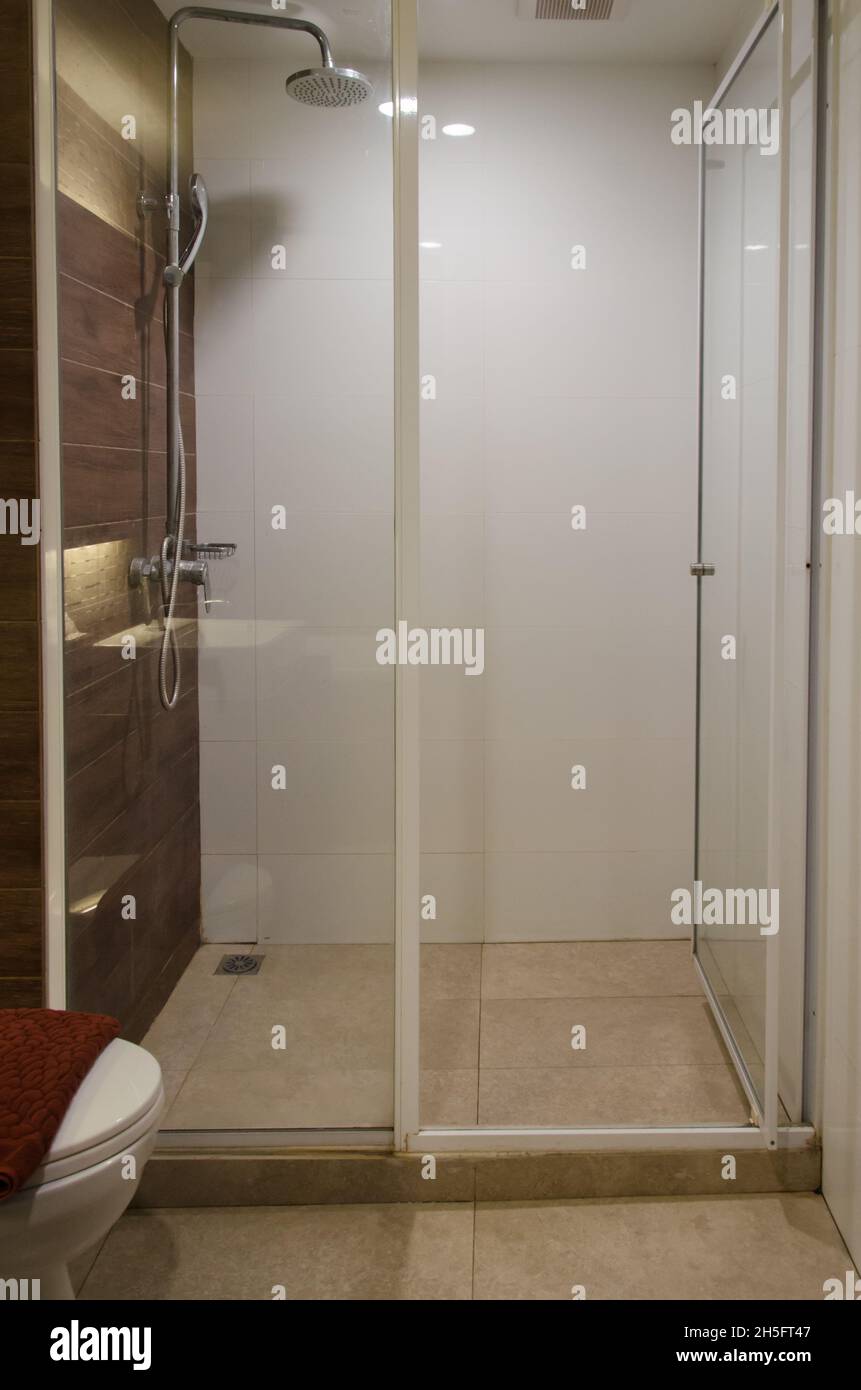 Modern interior bathroom shower Stock Photo - Alamy