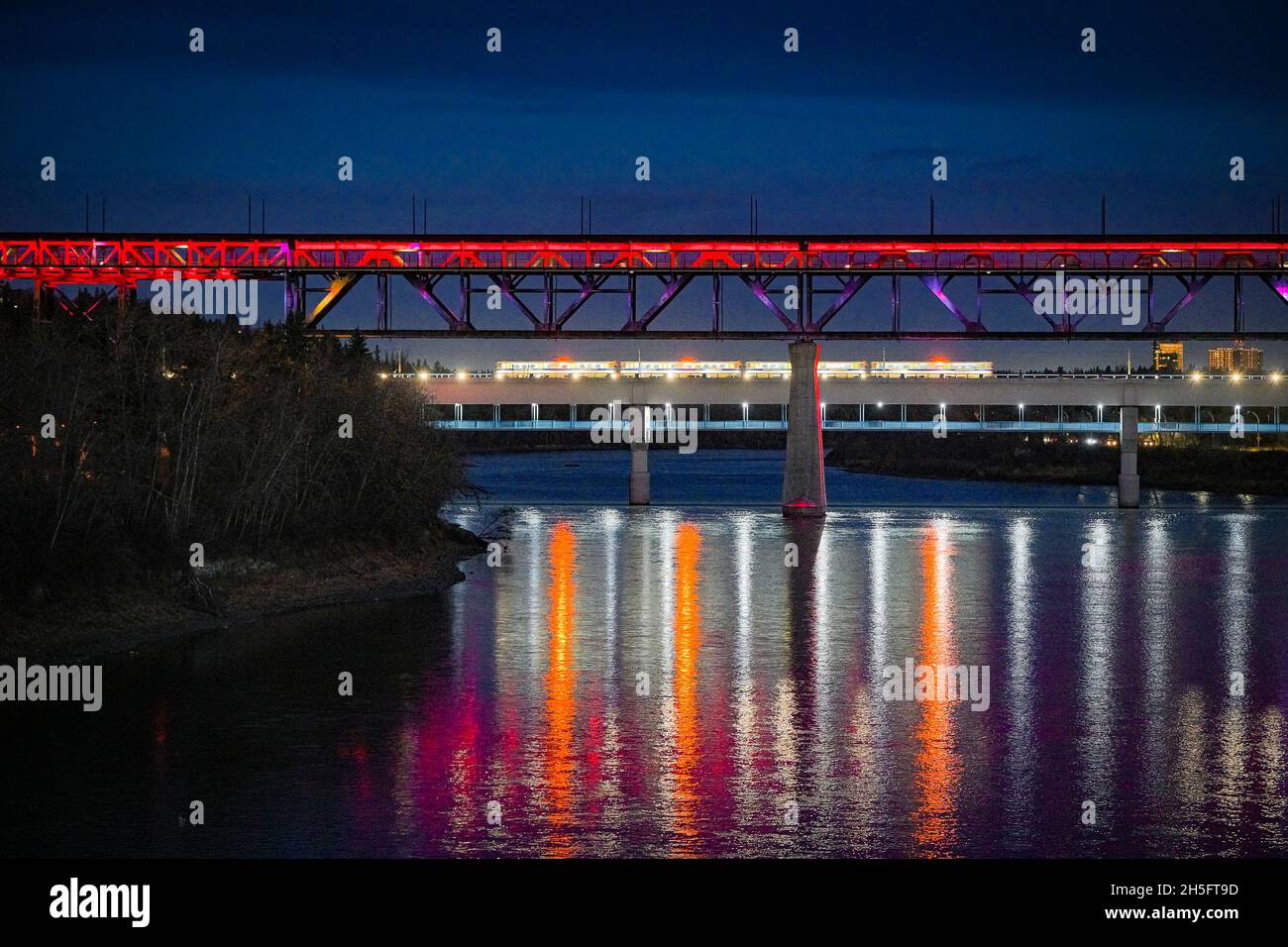 Edmonton lrt bridge hi-res stock photography and images - Alamy