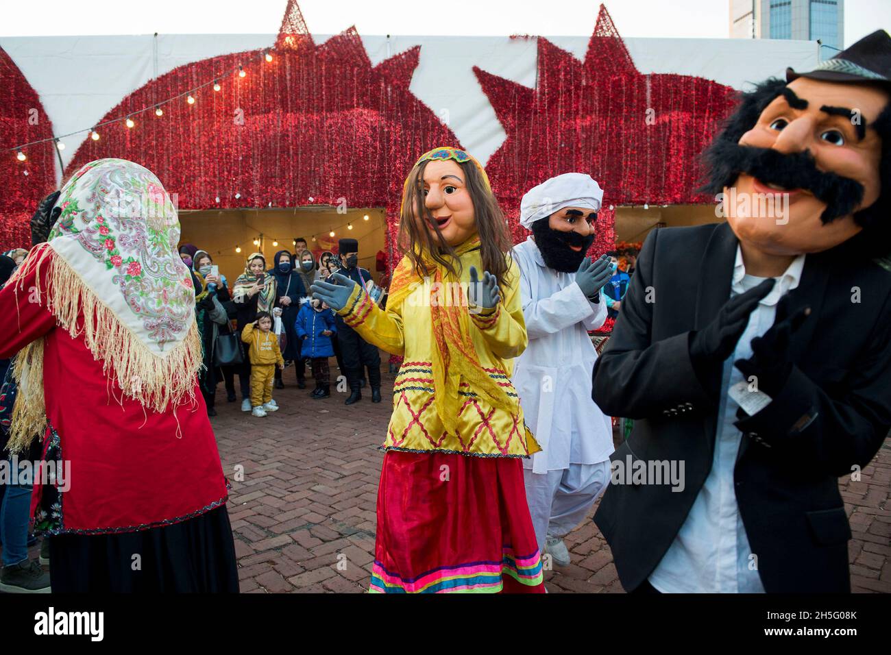 Iranian people hi-res stock photography and images - Alamy