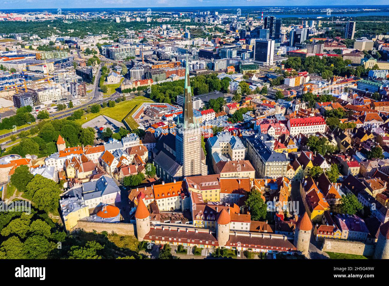 Tallinn in Estland aus der Luft | Aerial View of Tallinn in Estonia ...