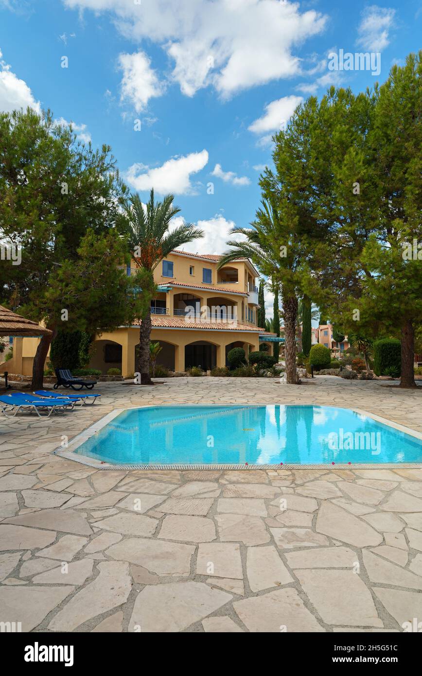 Suburban home backyard swimming pool hi-res stock photography and ...