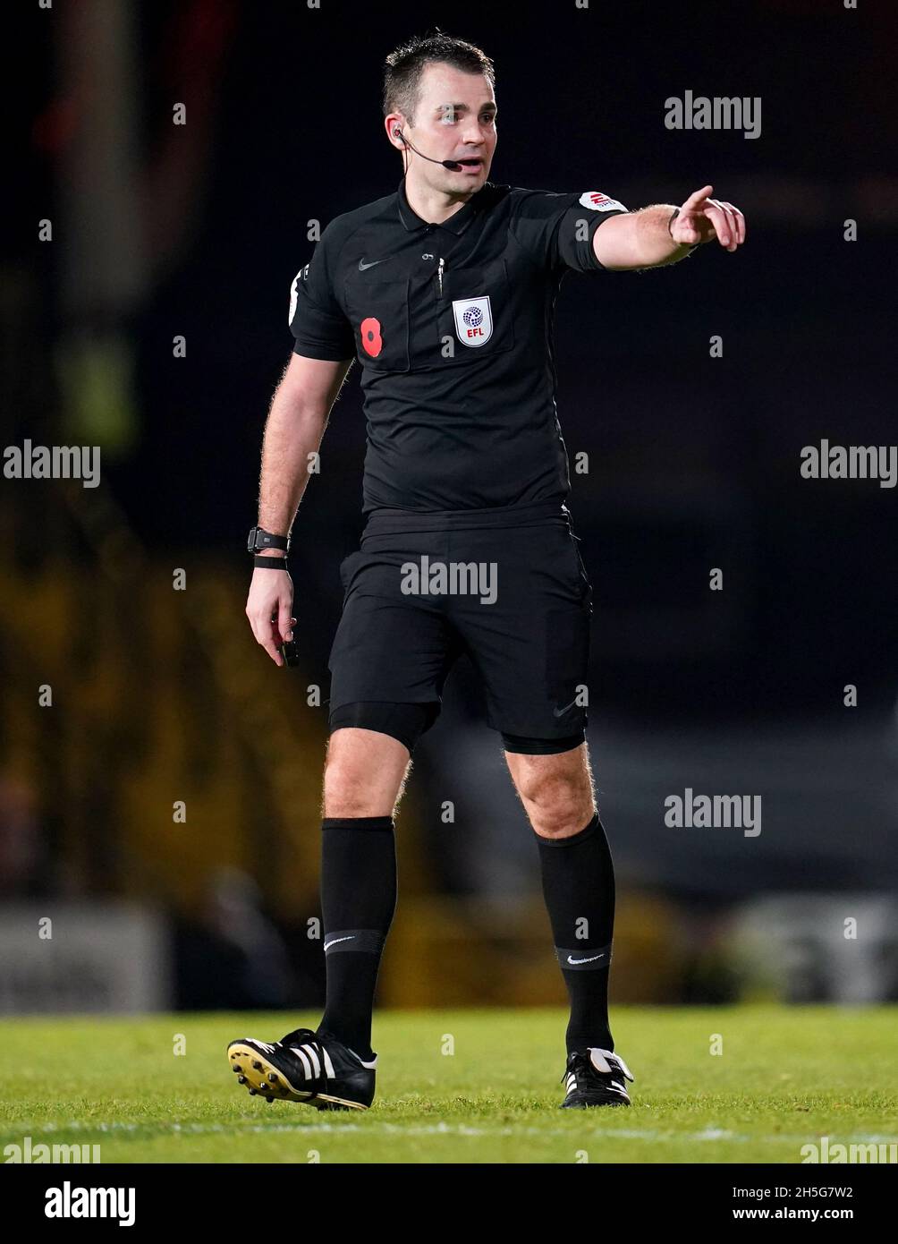 Referee Tom Nield during the Papa John's Trophy Northern Group D match ...