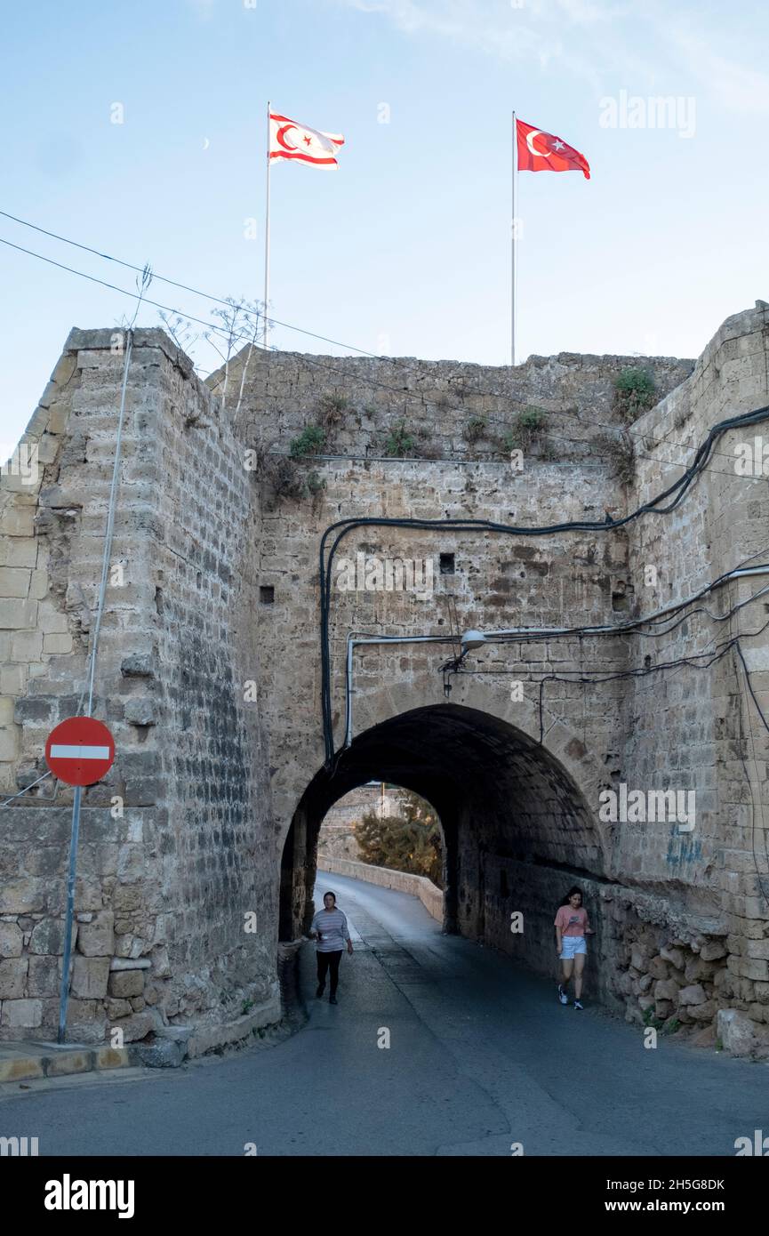 Venetian walls landgate hi-res stock photography and images - Alamy
