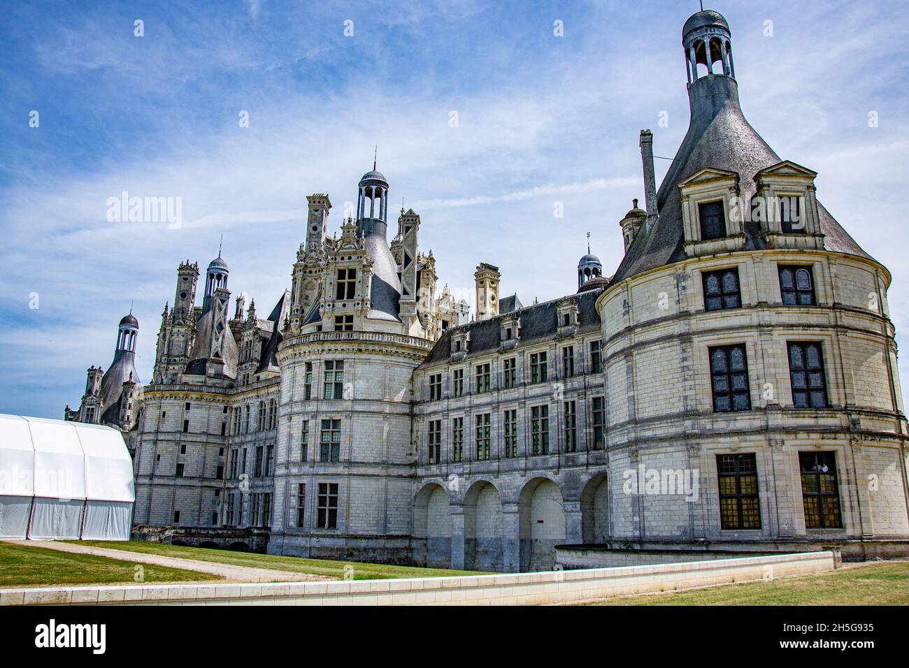 Chateau de Chambord, the largest castle in the Loire Valley. A UNESCO ...