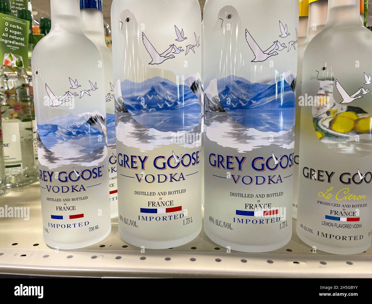 Grey goose vodka hi-res stock photography and images - Alamy