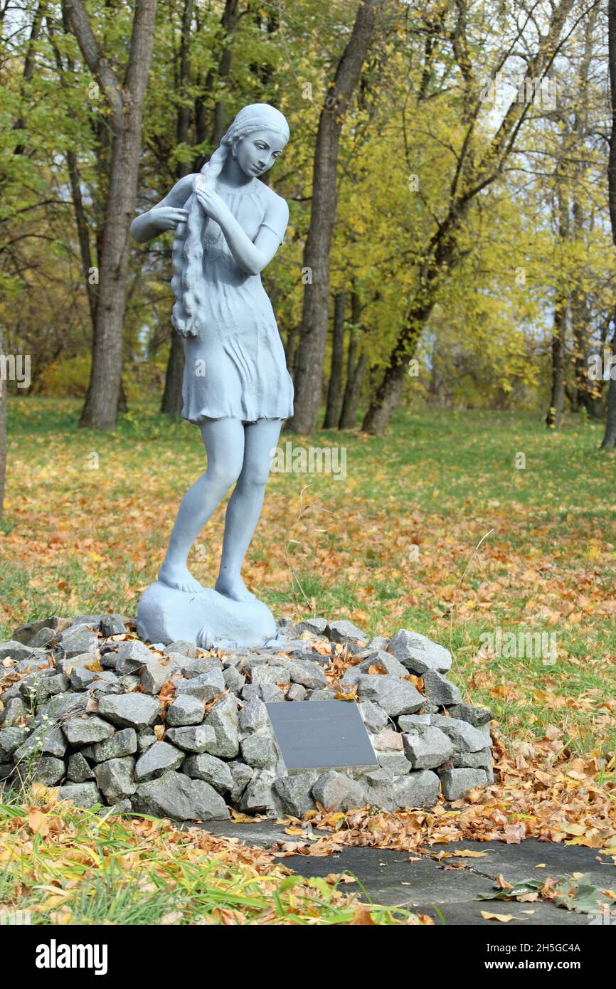 Statue of partisan messenger Pasha Osidach in Chernobyl Park of Glory ...