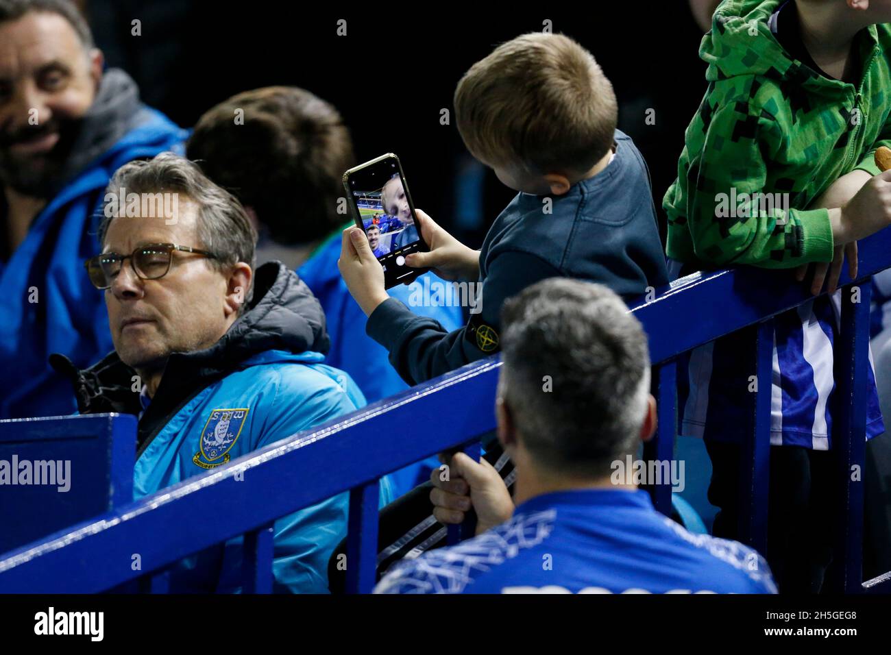 Callum Paterson #13 of Sheffield Wednesday has a selfie with a fan ...
