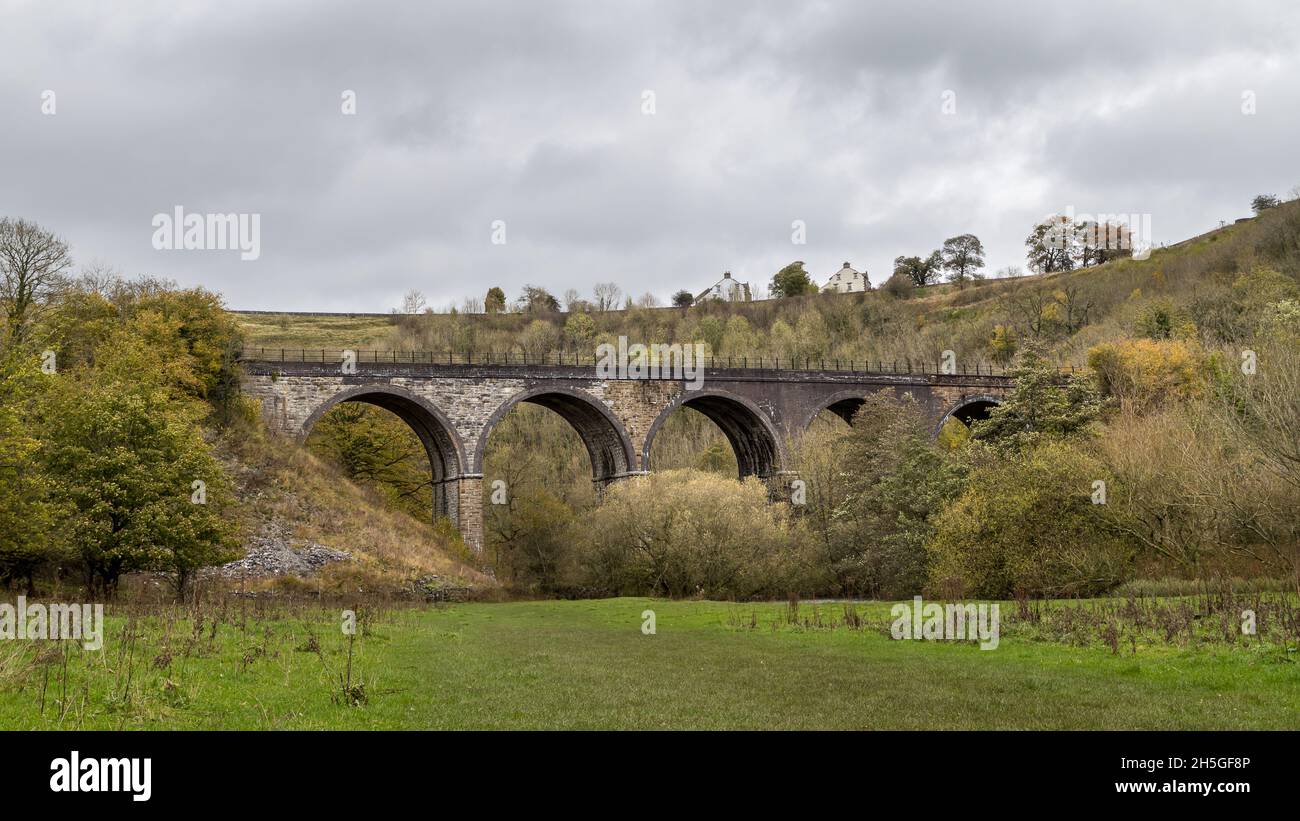 A high dynamic range image of the Monsal Head viaduct crossing the Wye ...