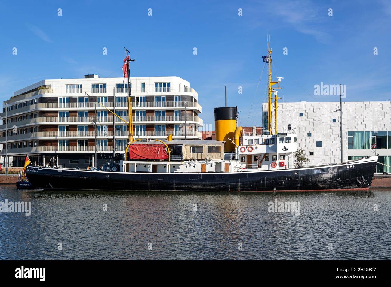 steam-powered icebreaker WAL in the port of Bremerhaven Stock Photo - Alamy