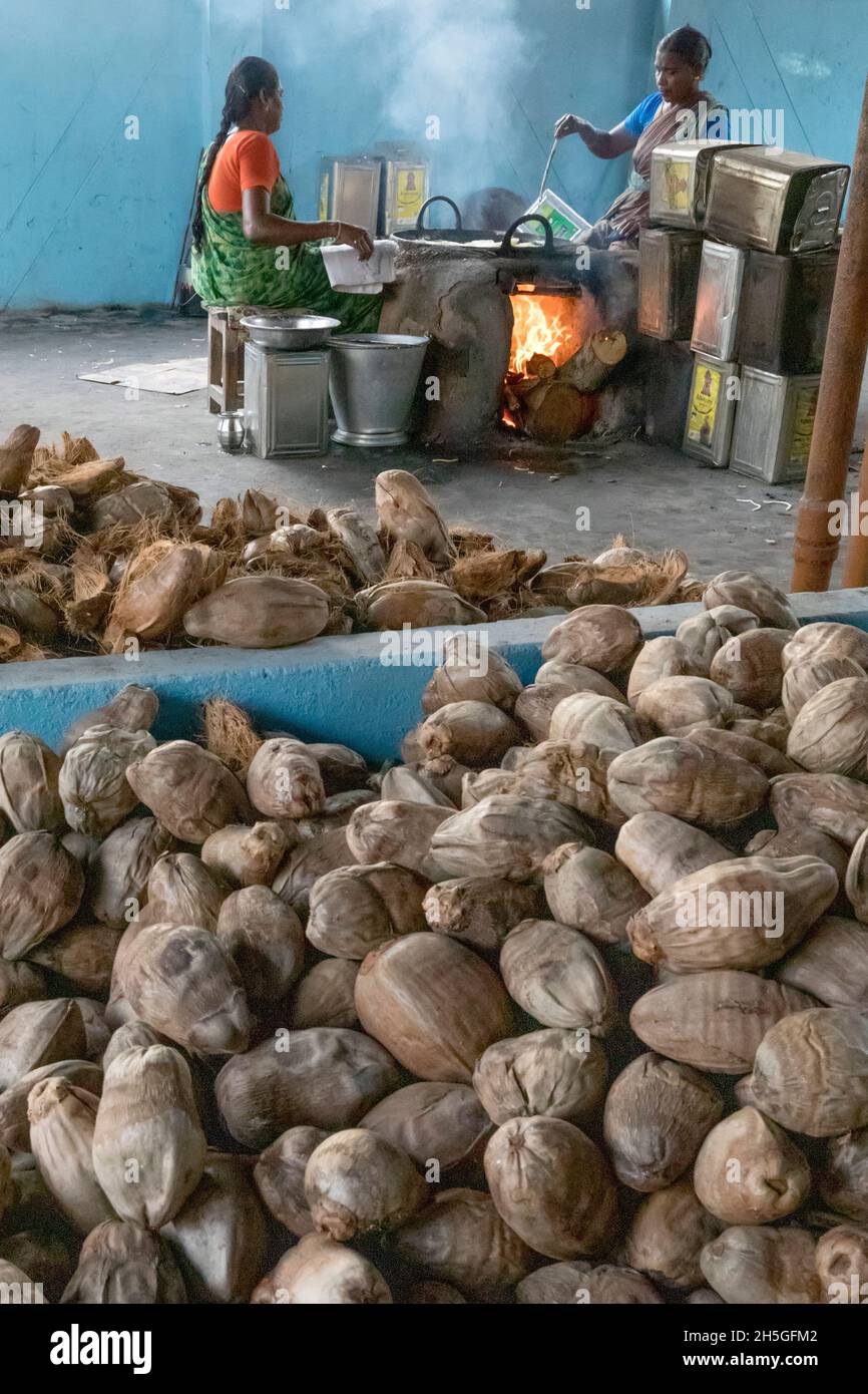 Village sweet factory in Chetinad, Tamil Nadu, India; Karaikudi ...