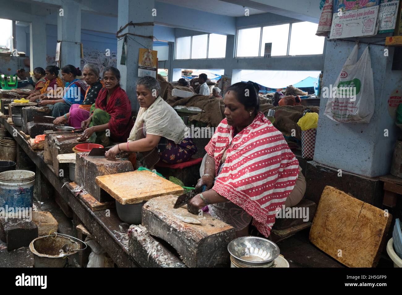 Group middle aged asian women hi-res stock photography and images - Alamy