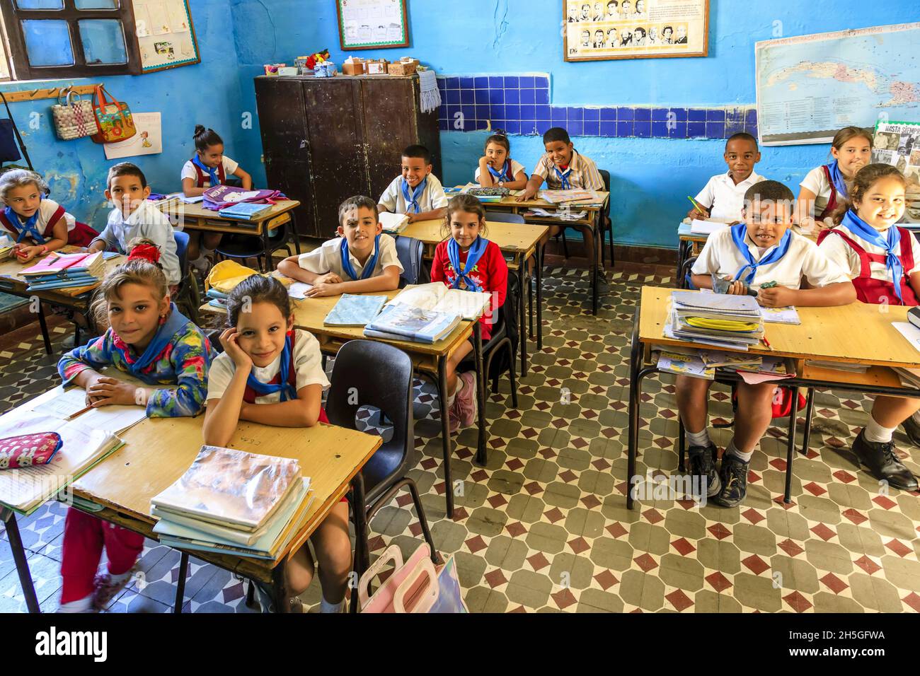 Classroom at government school Stock Photo - Alamy