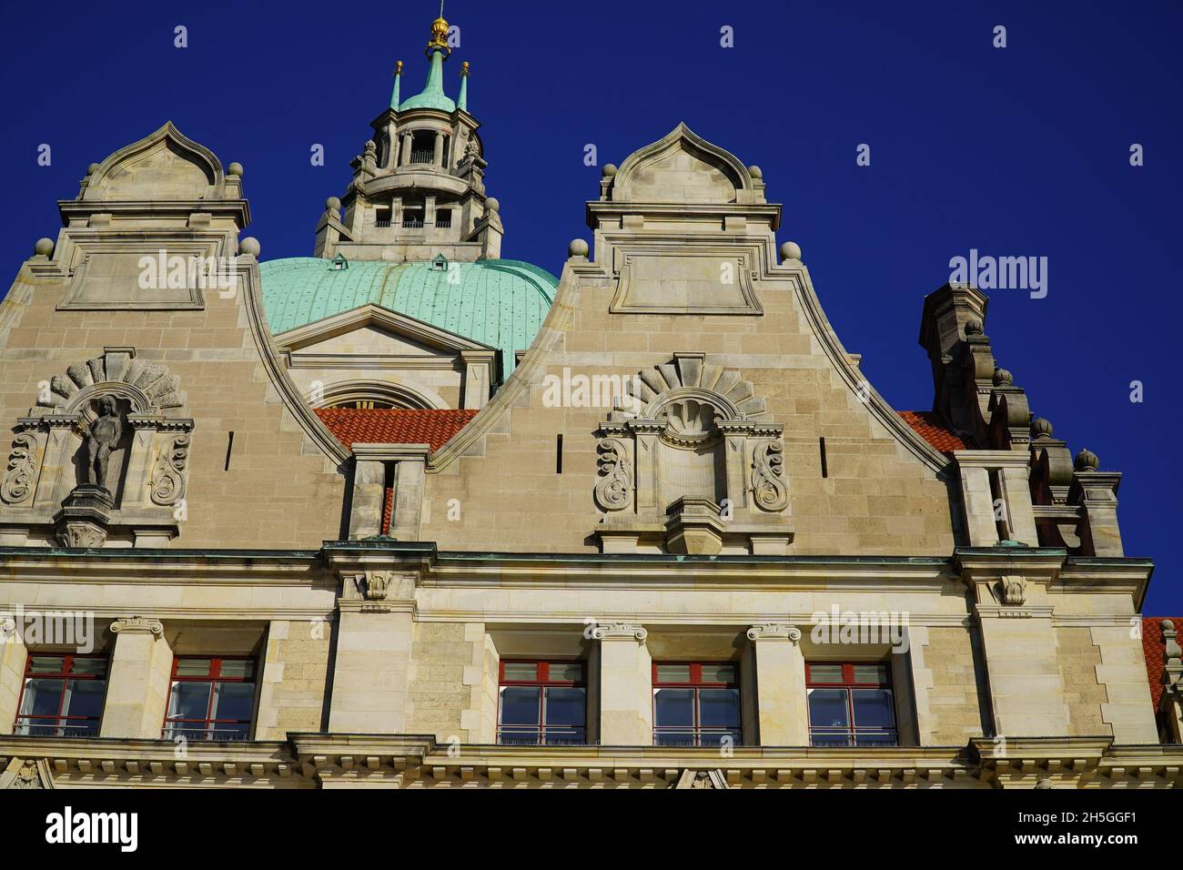 The New Town Hall in Hanover from 1913, sections of the facade, south ...