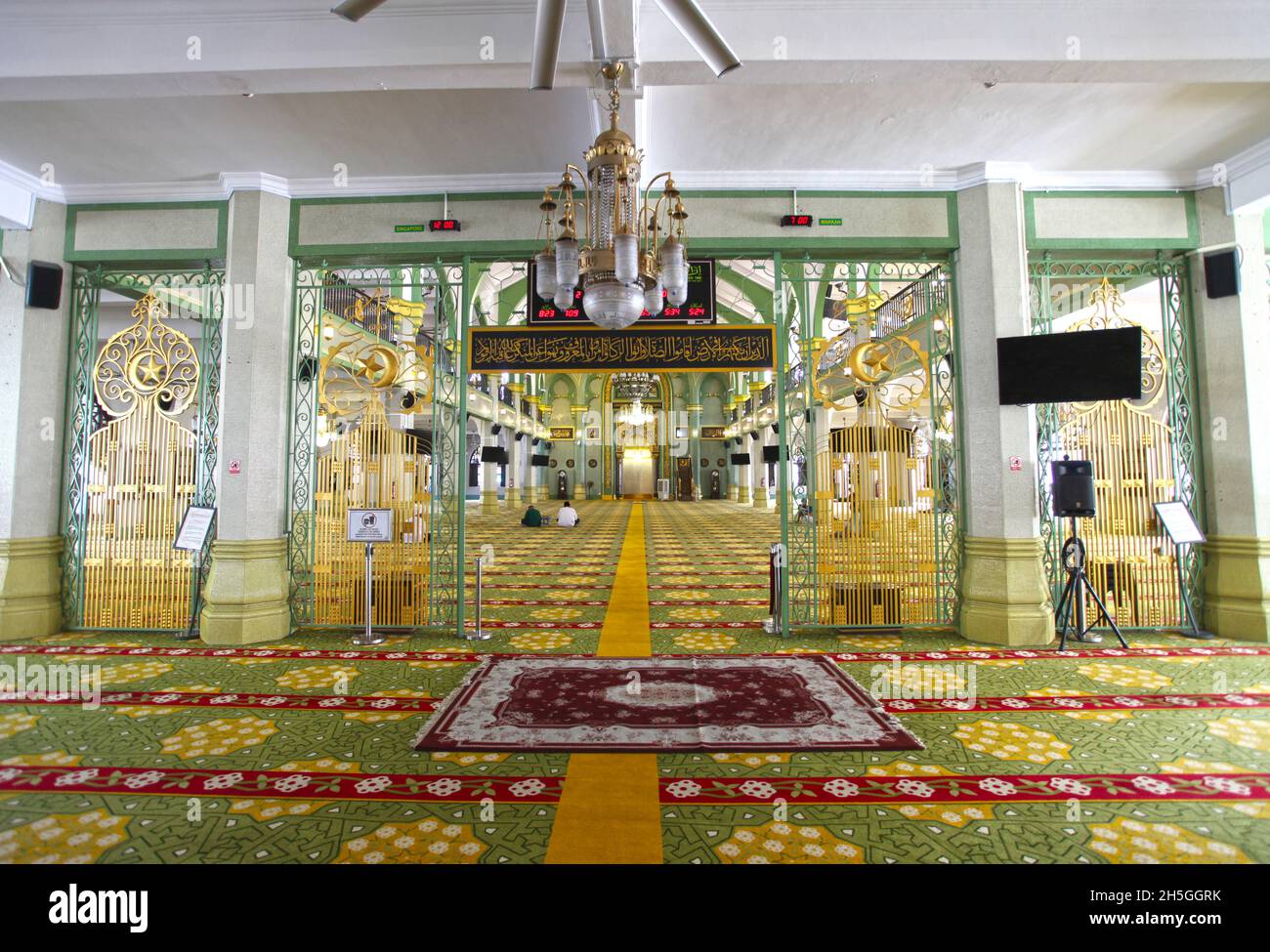 The Prayer Hall of the Sultan Mosque or Masjid Sultan in Kampong Glam ...