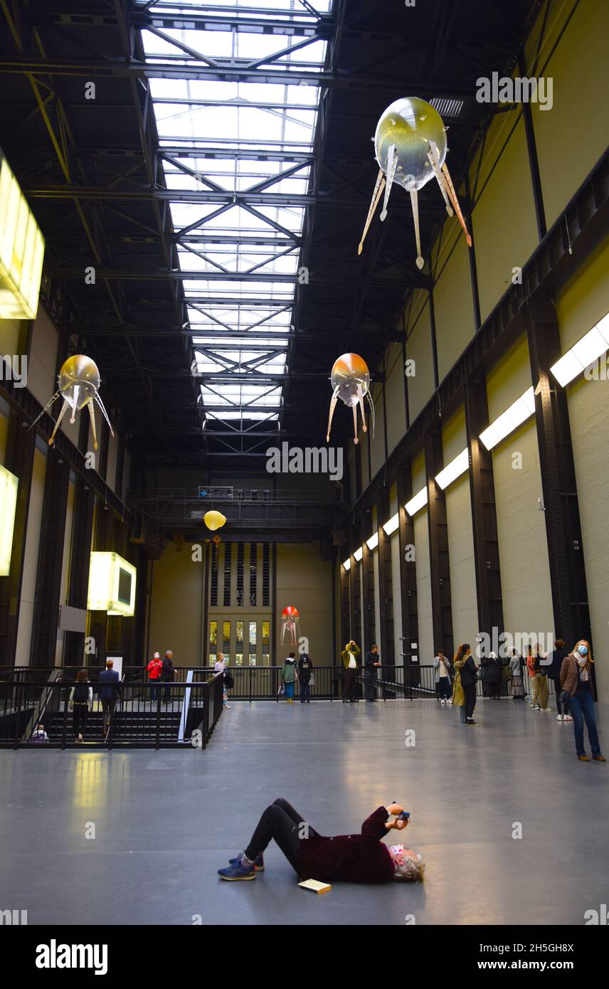 09/11/2021 Tate Modern London UK Anicka Yi’s amazing cybernetic life ...