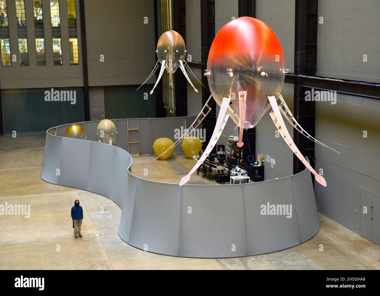 09/11/2021 Tate Modern London UK Anicka Yi’s amazing cybernetic life ...