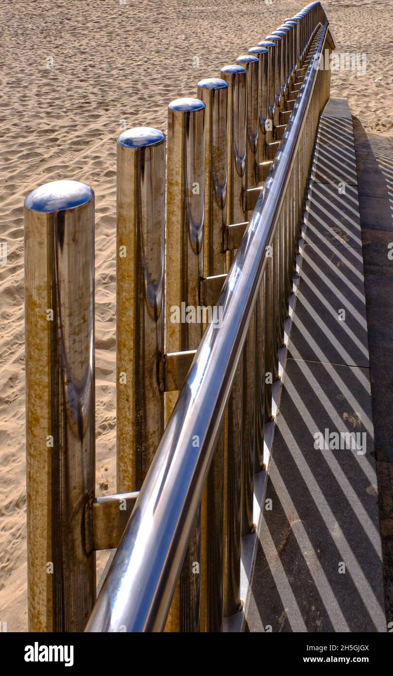 Silver barriers hi-res stock photography and images - Alamy