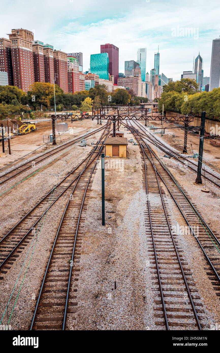 Chicago rail tracks hi-res stock photography and images - Alamy