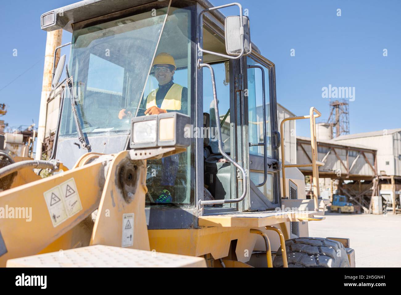 Industrial vehicle hi-res stock photography and images - Alamy