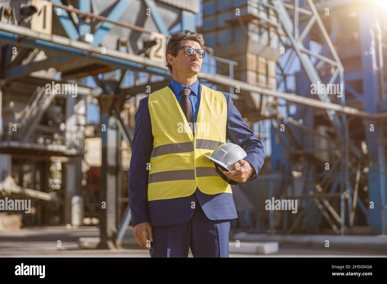 Outdoors production hi-res stock photography and images - Alamy