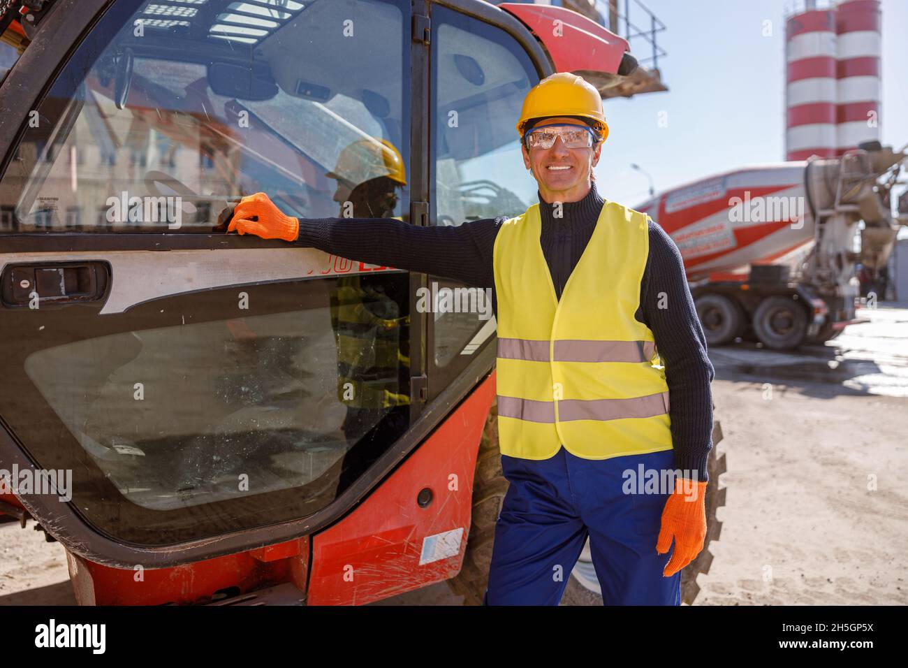 Engineer vehicle hi-res stock photography and images - Alamy