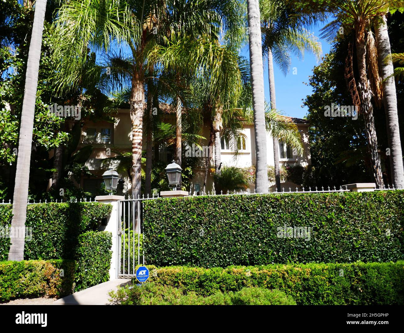 Gibbons house hi-res stock photography and images - Alamy