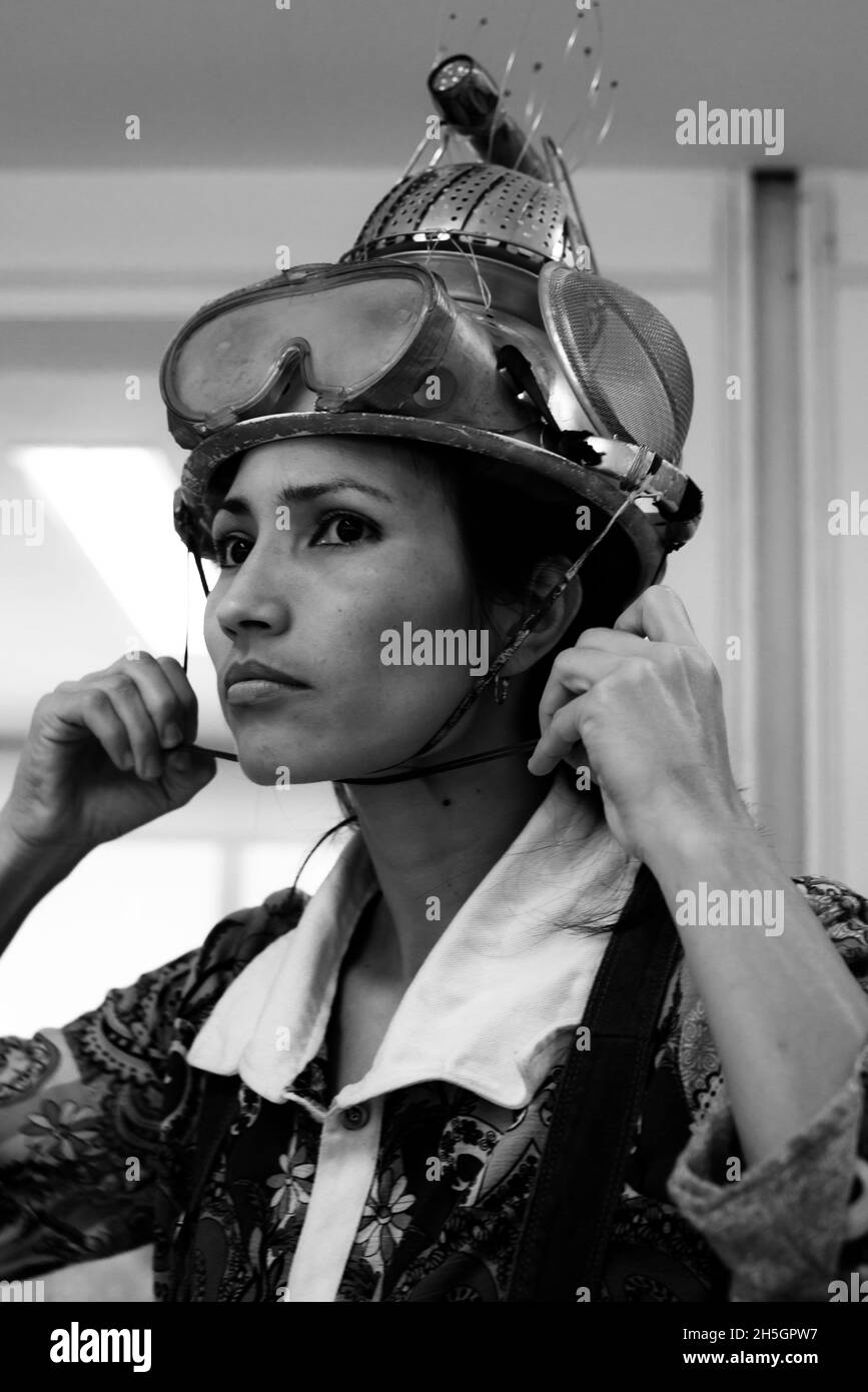 Actress representing a character on the stage of a theater. He makes ...