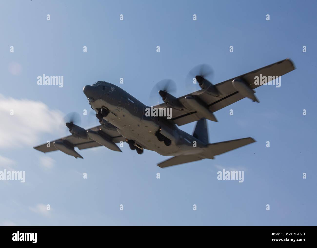 Special Forces soldiers from 1st Battalion, 1st Special Forces Group ...