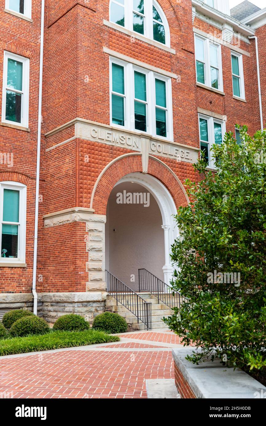 National university campus hi-res stock photography and images - Alamy