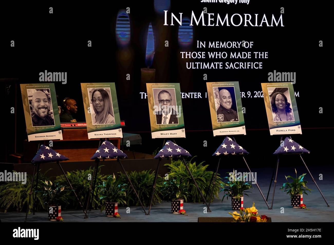 The COVID-19 pandemic has taken the lives of more than 700,000 ...