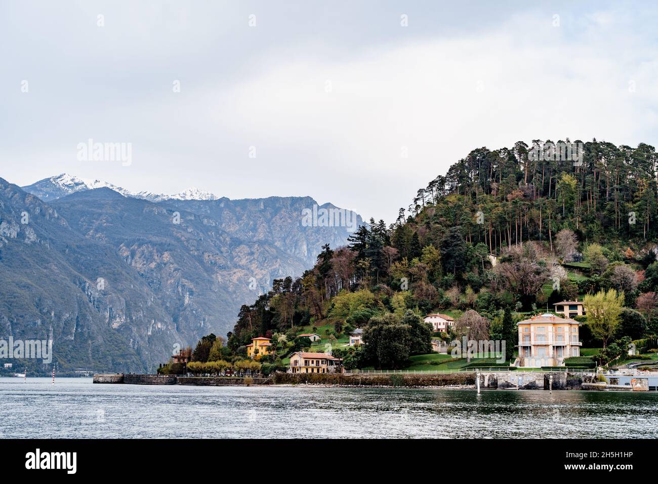 Shoreline buildings lake como italy hi-res stock photography and images ...