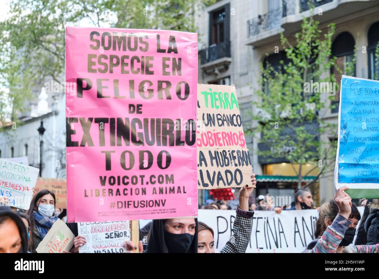 Climate change slogans hi-res stock photography and images - Alamy