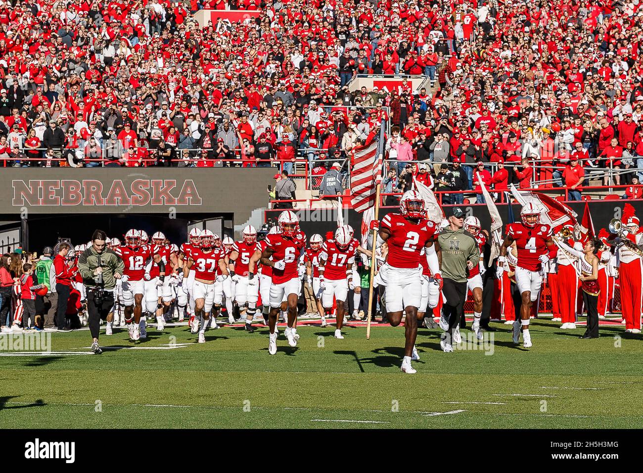 Lincoln, NE. U.S. 06th Nov, 2021. Nebraska Cornhuskers linebacker Caleb ...