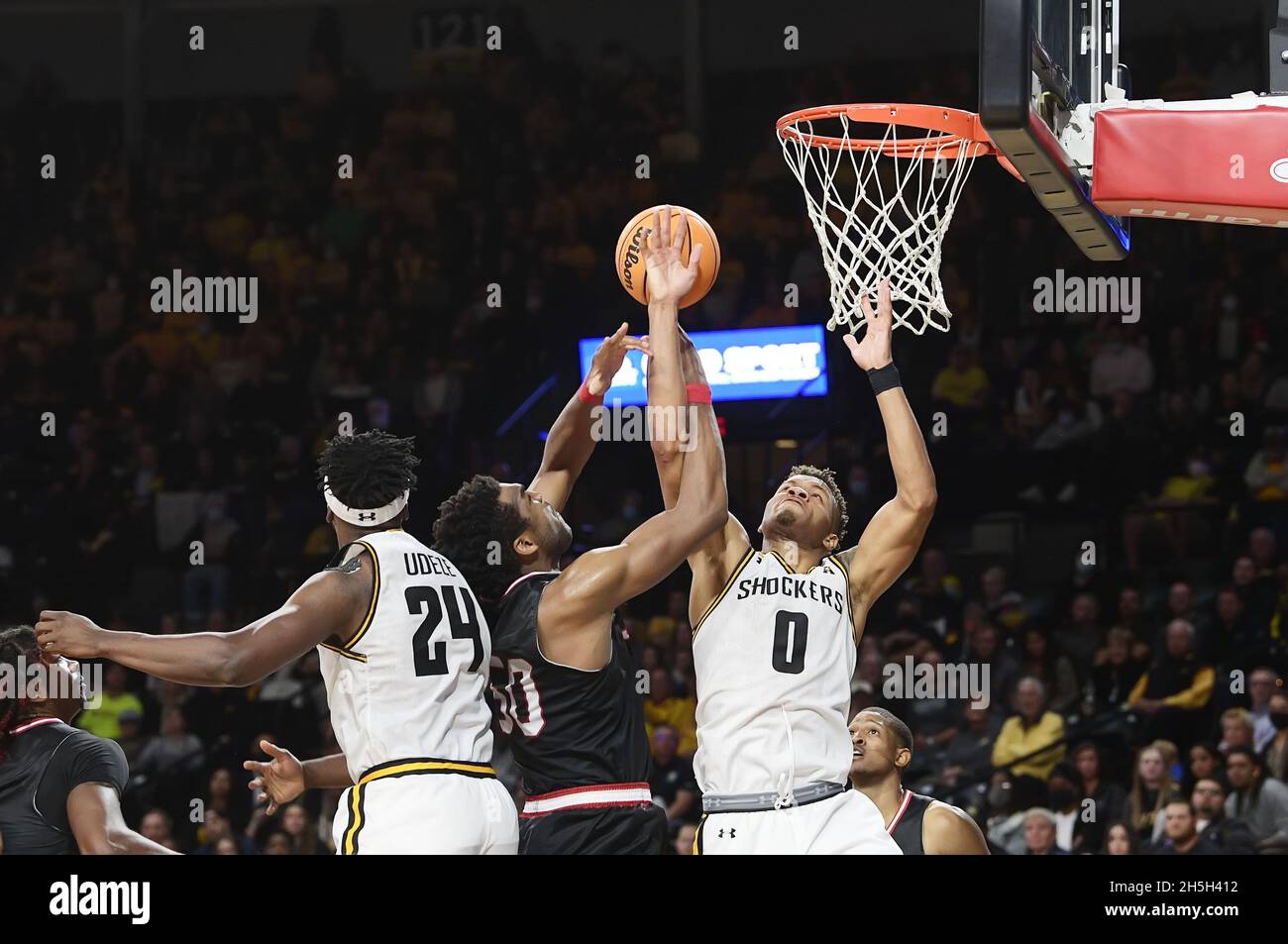 Wichita, Kansas, USA. 09th Nov, 2021. Wichita State Shockers guard ...