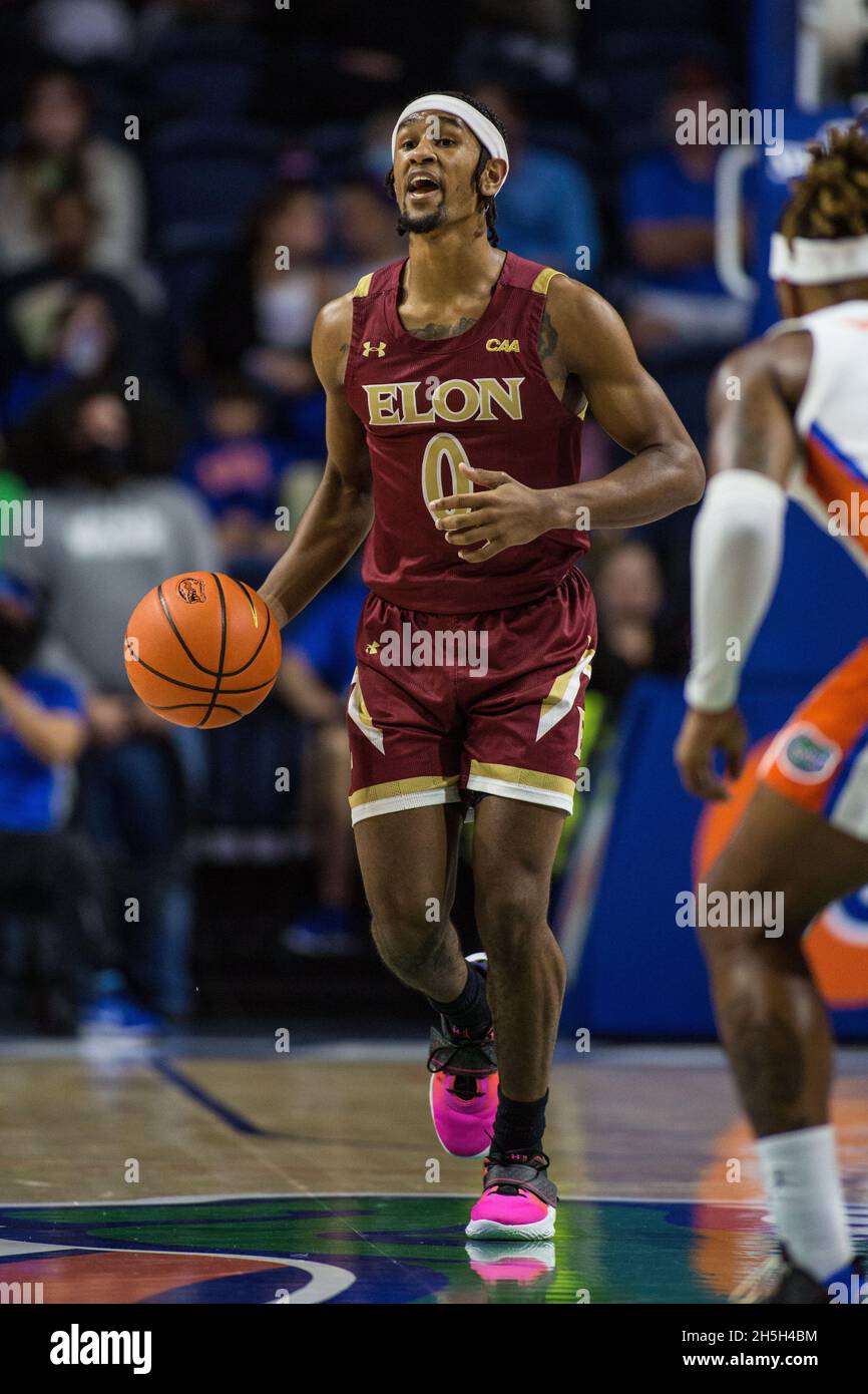 November 9, 2021: Elon Phoenix guard Hunter McIntosh (0) brings the ...