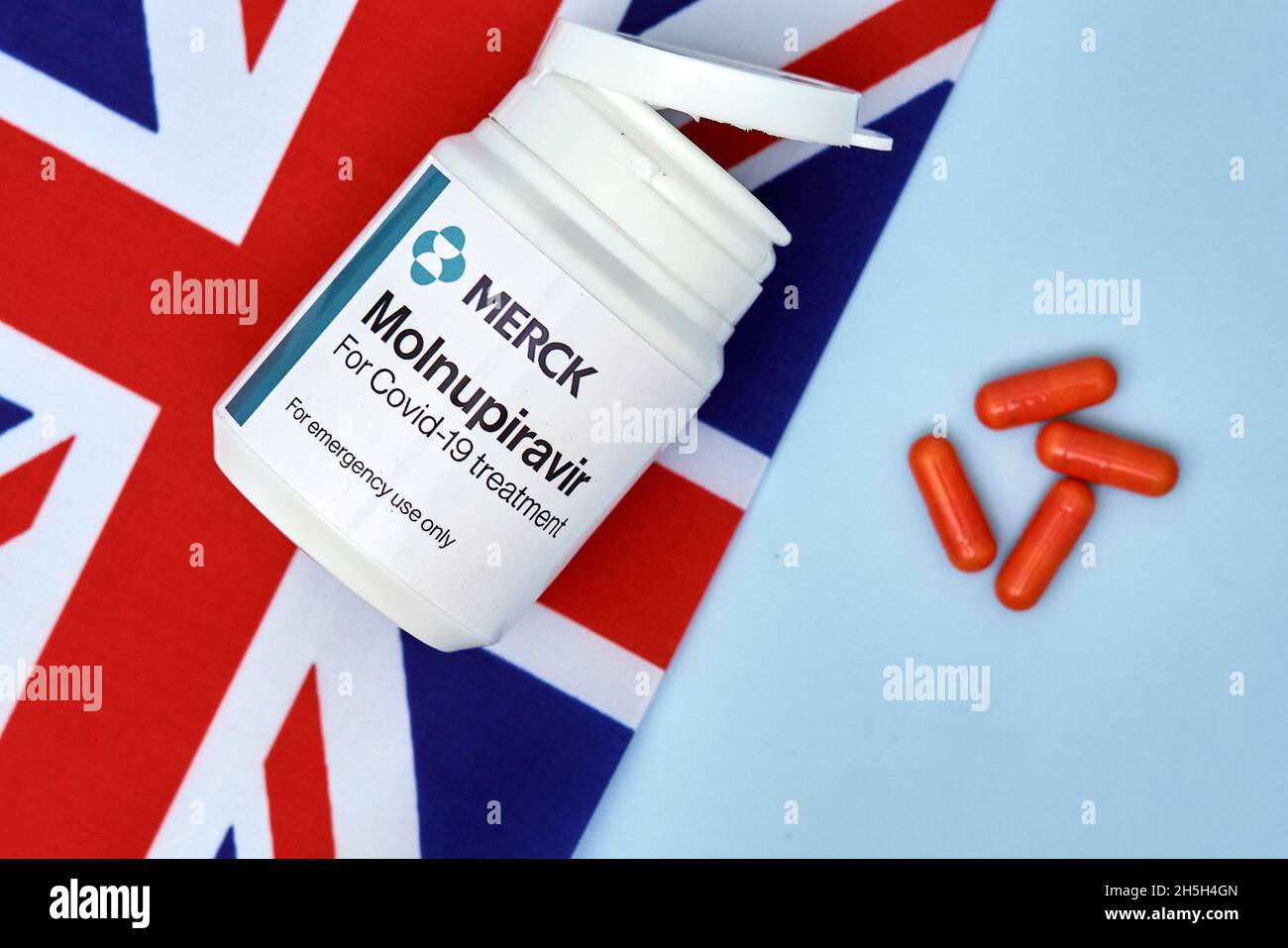 Tashkent, Uzbekistan - November 9, 2021: Molnupiravir - first approved ...