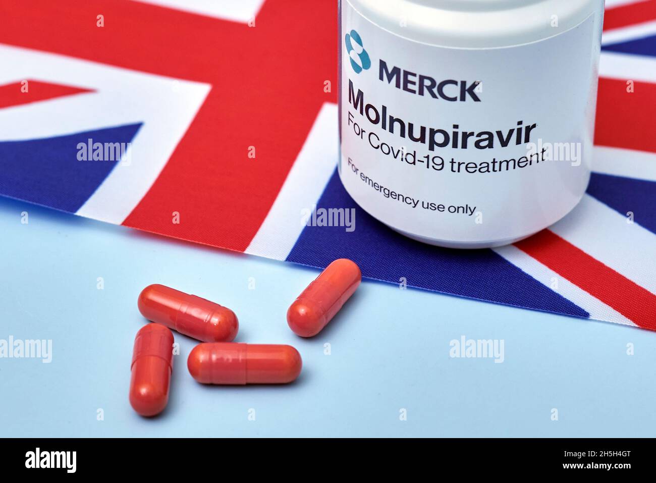 Tashkent, Uzbekistan - November 9, 2021: Molnupiravir - first approved ...