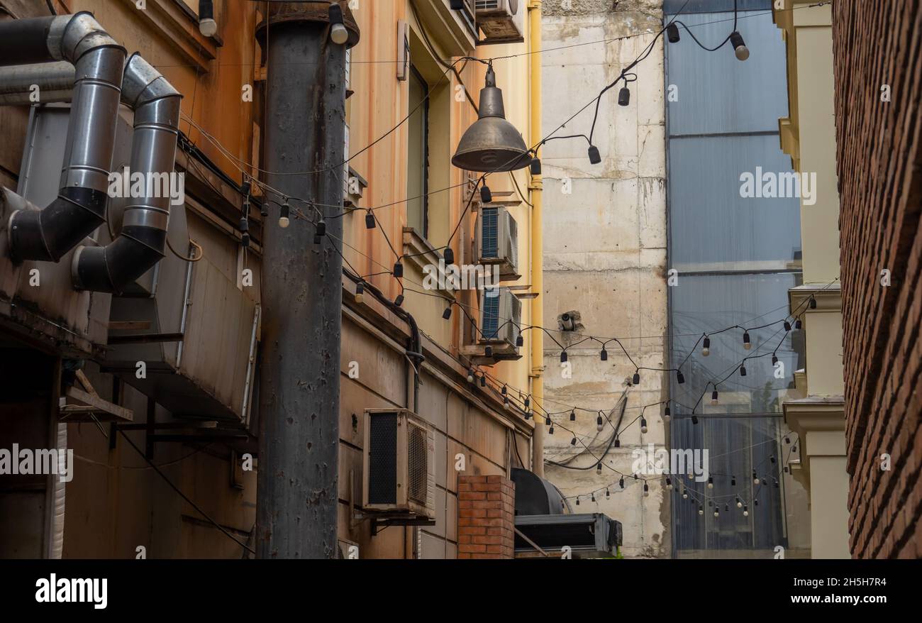 Dirty street lamp hi-res stock photography and images - Alamy