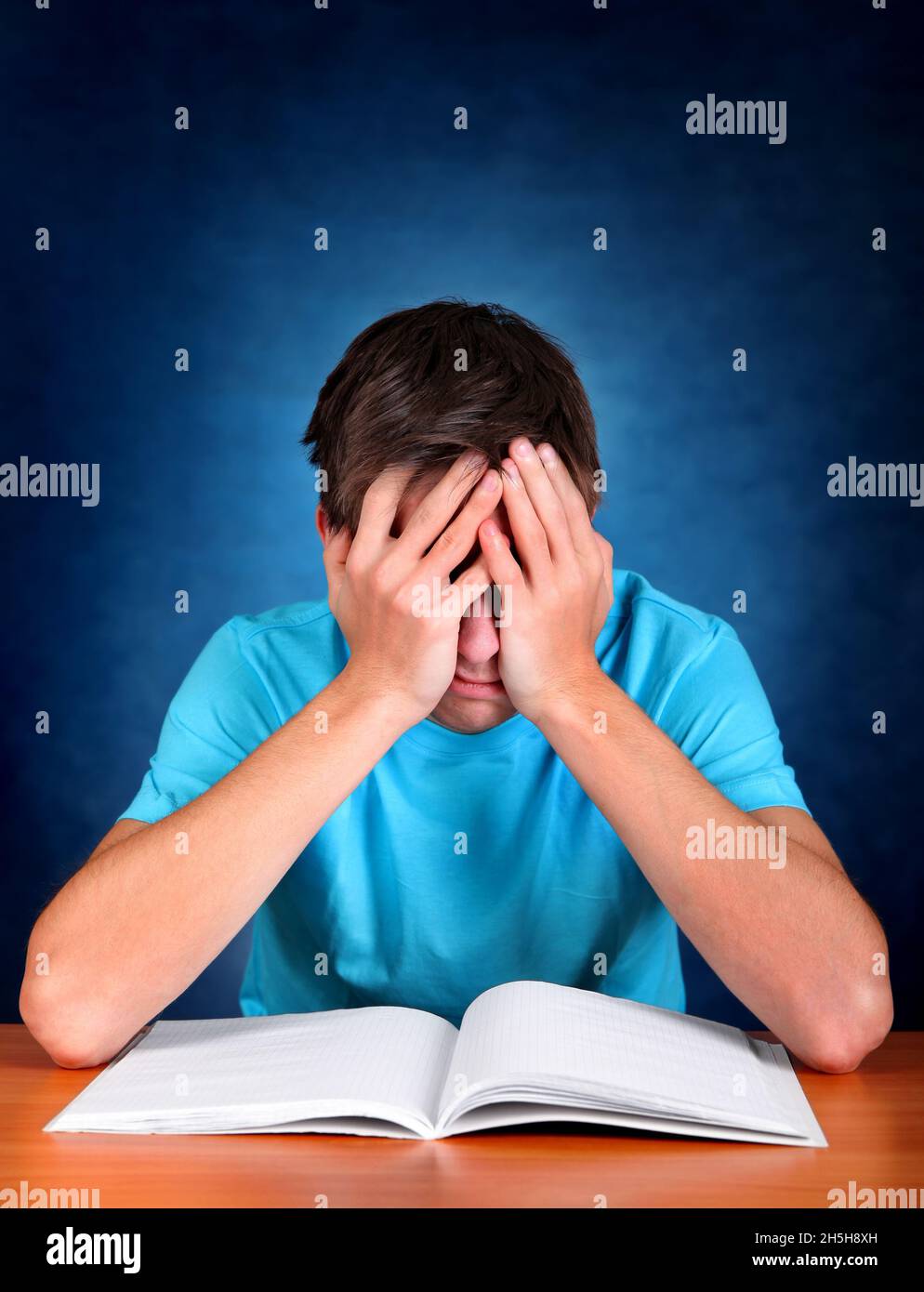 Sad teenager blue hi-res stock photography and images - Alamy