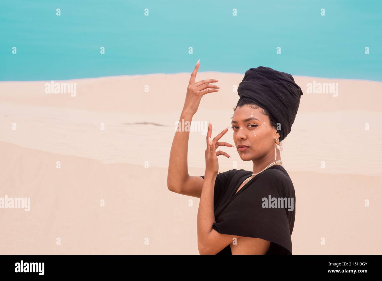 Elegant hand gestures hi-res stock photography and images - Alamy